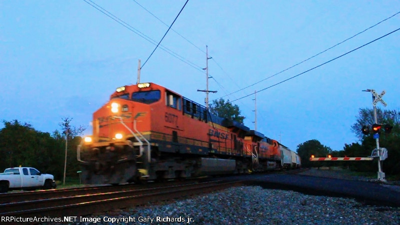 BNSF 6077 & 6125